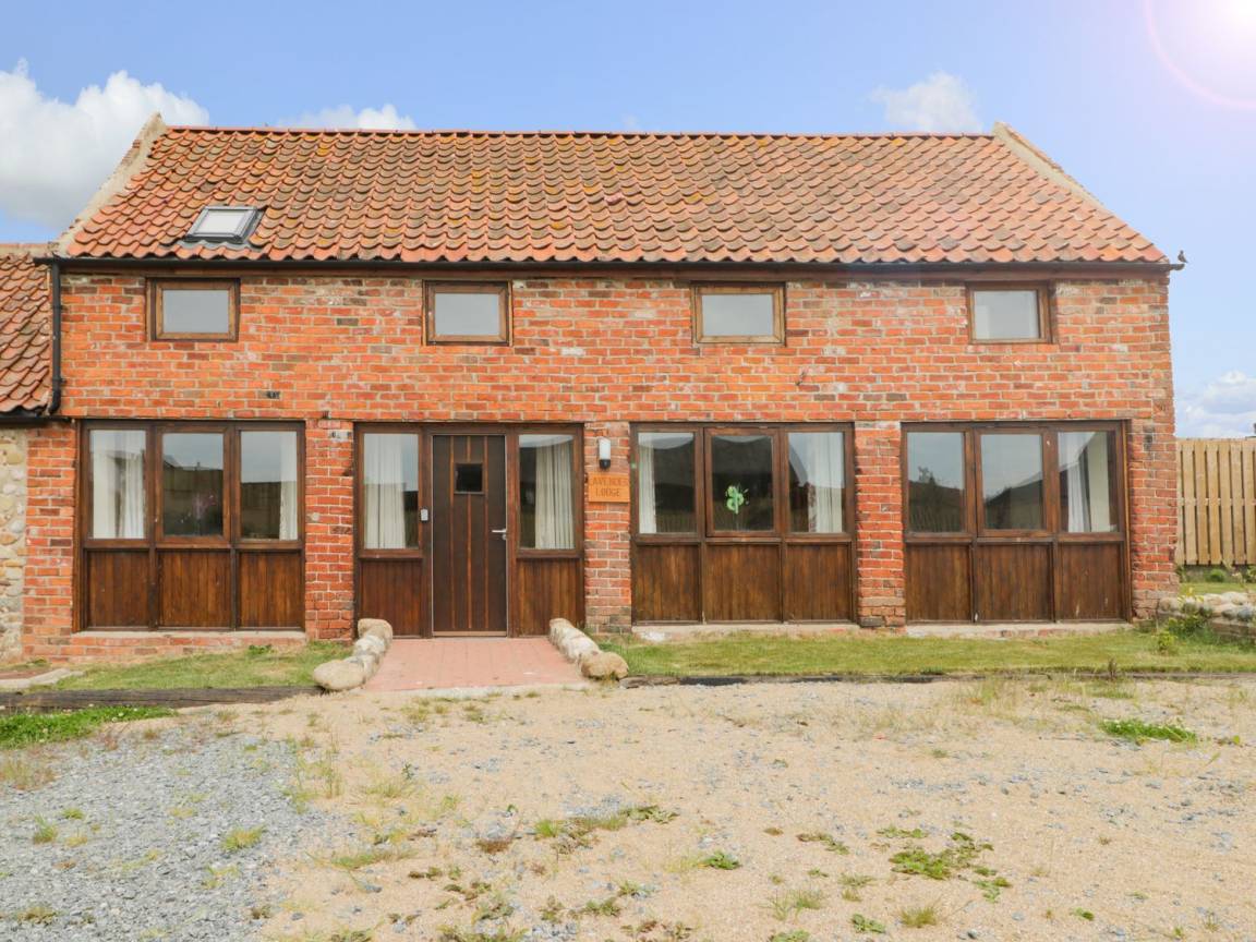Cottage ∙ 2 Bedrooms ∙ 4 Guests - Withernsea