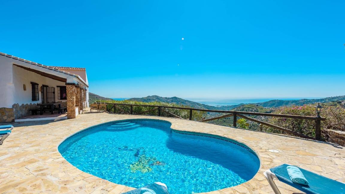 150 M² Ferienhaus ∙ 3 Schlafzimmer ∙ 6 Gäste - Canillas de Albaida