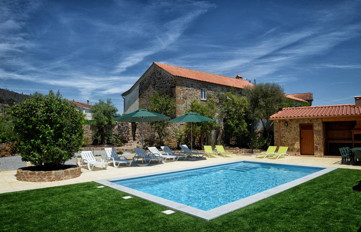 260 M² Villa ∙ 8 Habitaciones ∙ 17 Huéspedes - Amarante