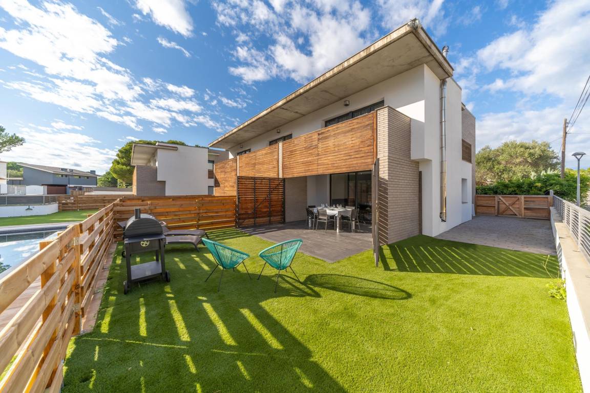 91 M² Villa ∙ 3 Chambres ∙ 6 Personnes - L'Escala