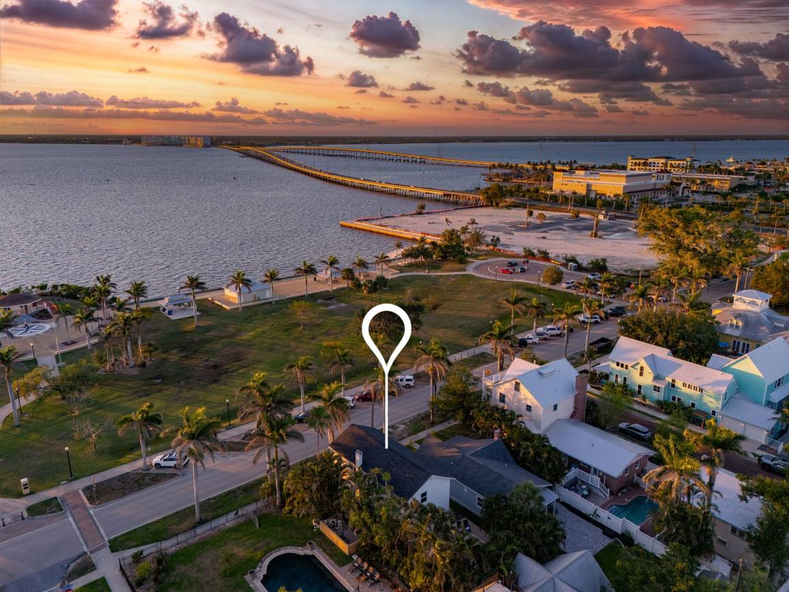 212 M² House ∙ 3 Bedrooms ∙ 8 Guests - Punta Gorda, FL