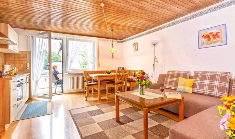 40 M² Ferienwohnung ∙ 1 Schlafzimmer ∙ 2 Gäste - Mindelheim