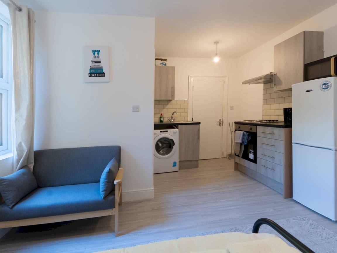 37 M² Apartament ∙ 1 Sypialnia ∙ 2 Gości - Southend-on-Sea
