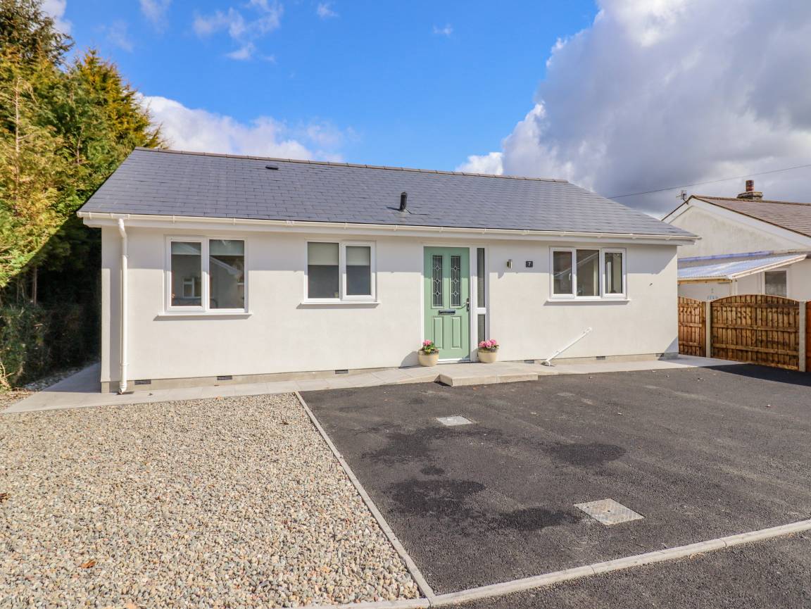 Cottage ∙ 3 Bedrooms ∙ 5 Guests - Bala