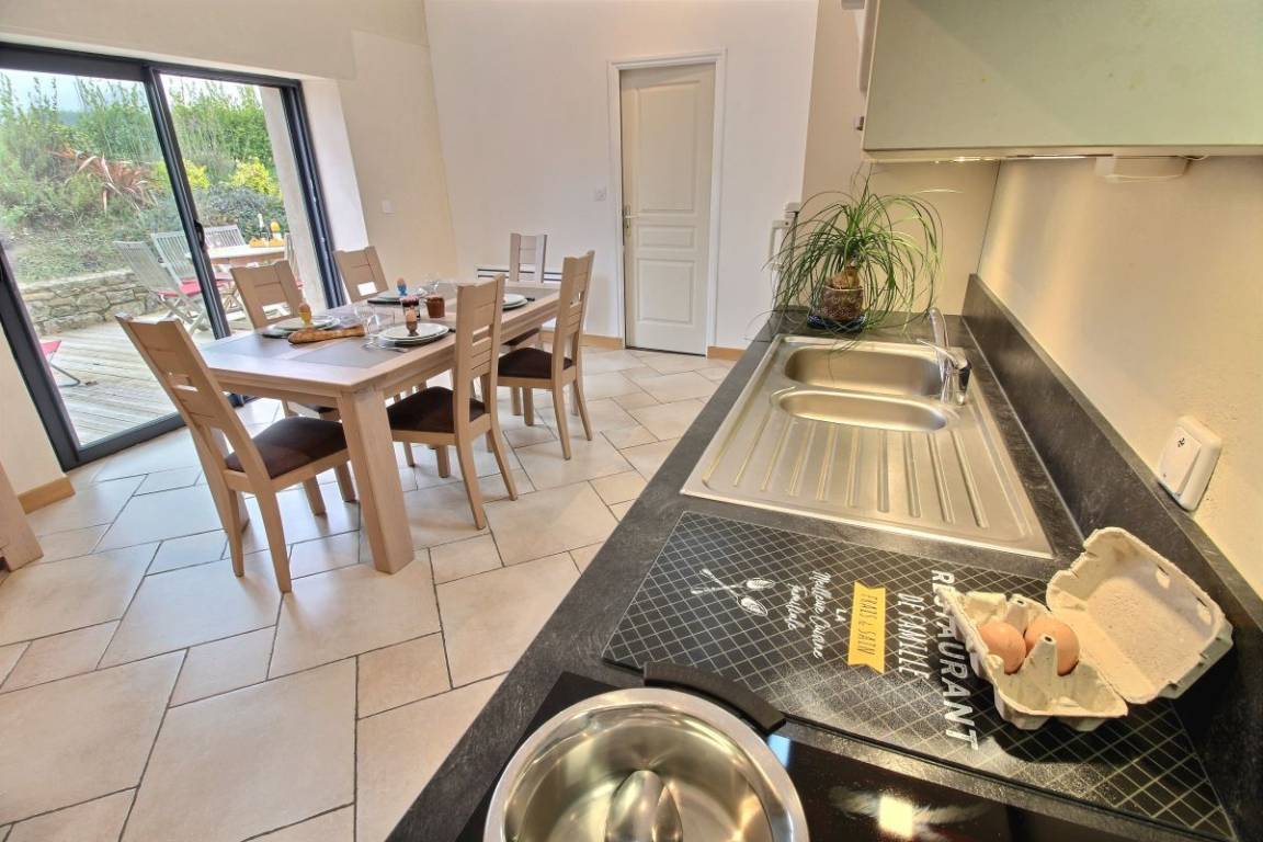 98 M² Gîte ∙ 3 Chambres ∙ 6 Personnes - Lannion