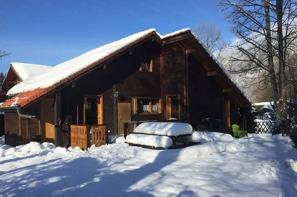65 M² Chalet ∙ 3 Bedrooms ∙ 6 Guests - Verchaix