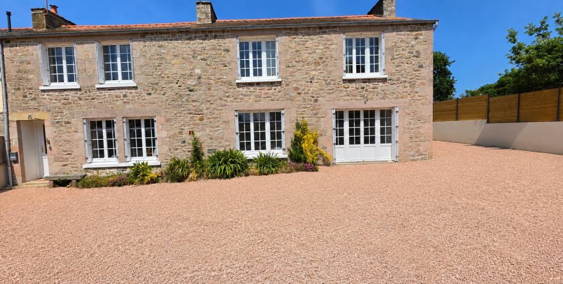 230 M² Maison De Vacances ∙ 5 Chambres ∙ 14 Personnes - Côtes-d'Armor
