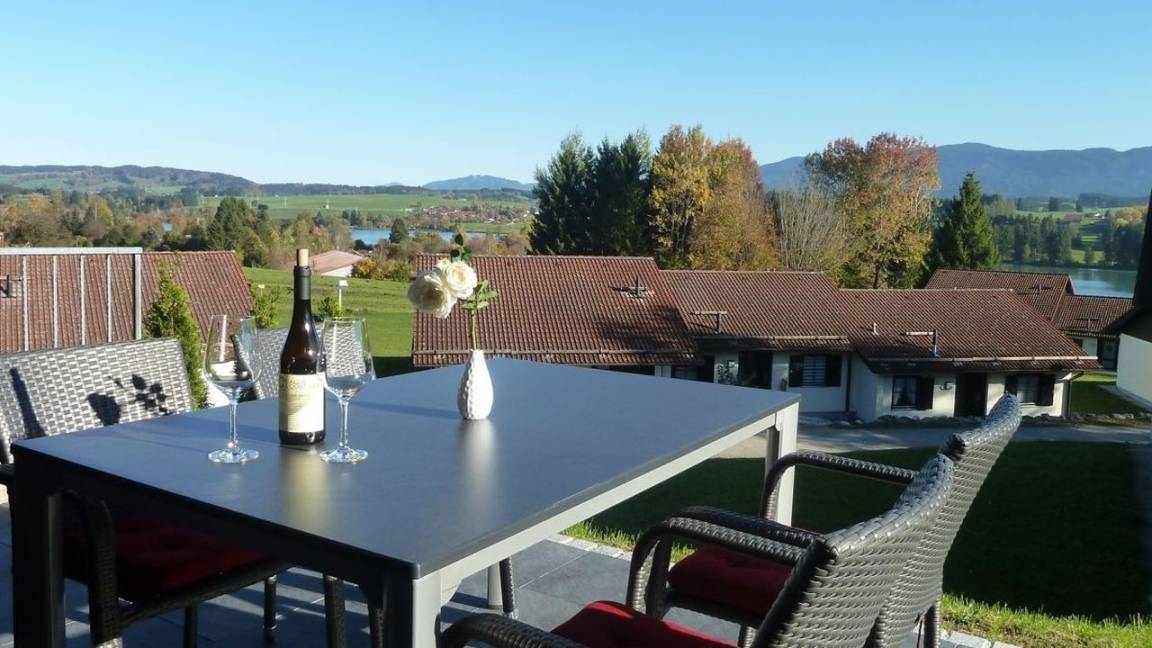 67 M² Ferienhaus ∙ 2 Schlafzimmer ∙ 4 Gäste - Steingaden