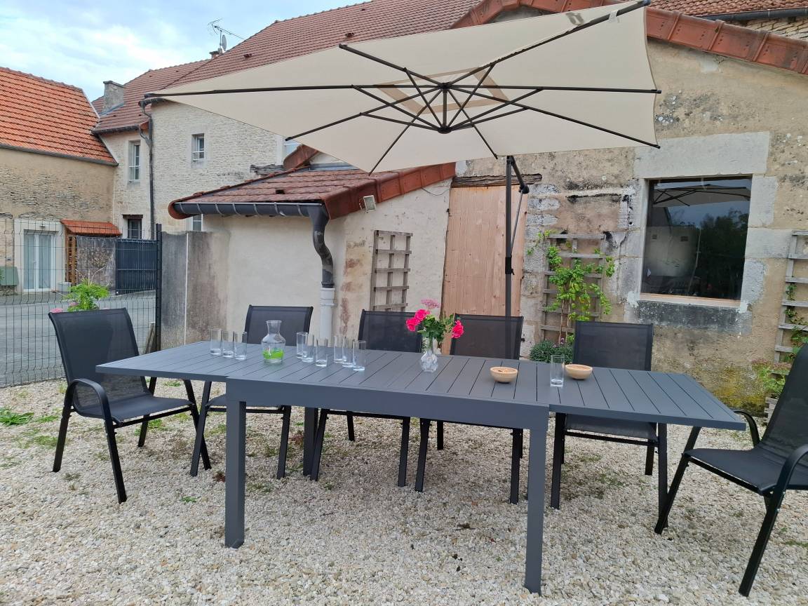 177 M² Gîte ∙ 7 Chambres ∙ 14 Personnes - Haute-Marne