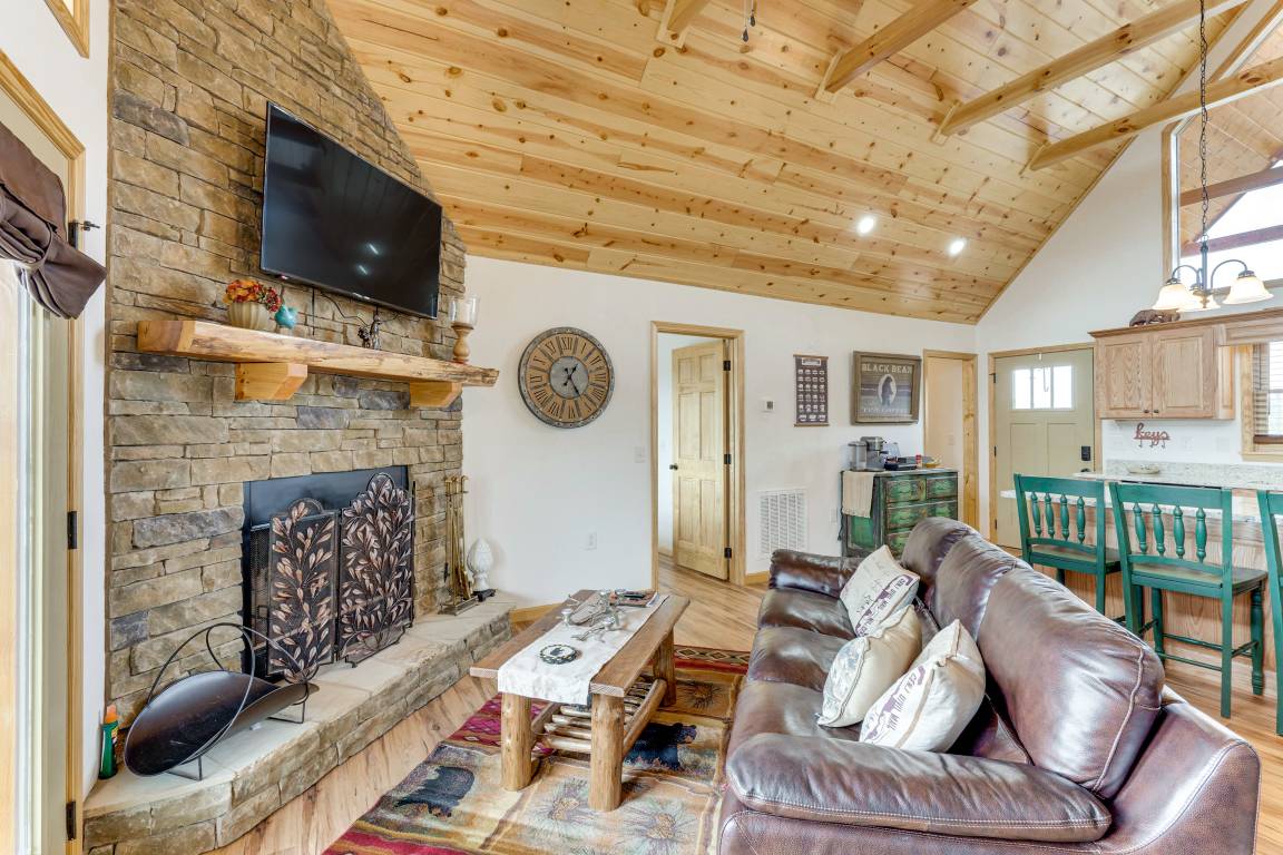 98 M² House ∙ 2 Bedrooms ∙ 4 Guests - Nottely Lake, GA