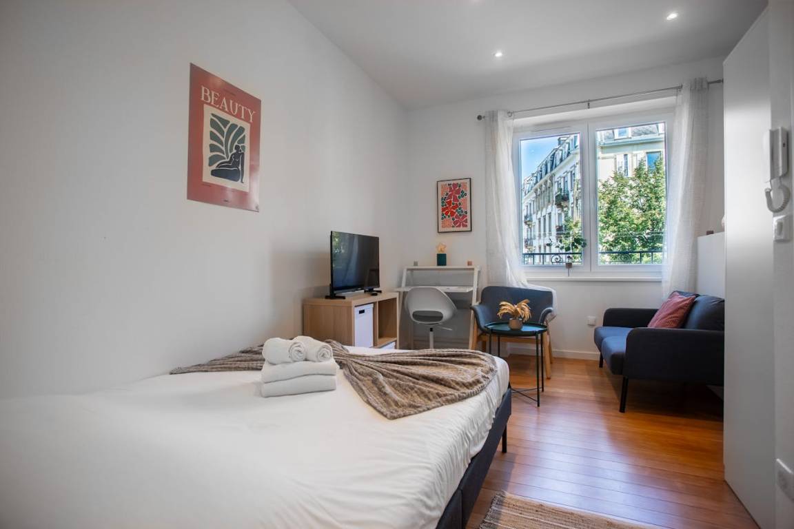 24 M² Appartement ∙ 2 Personnes - Gare de Strasbourg Ville