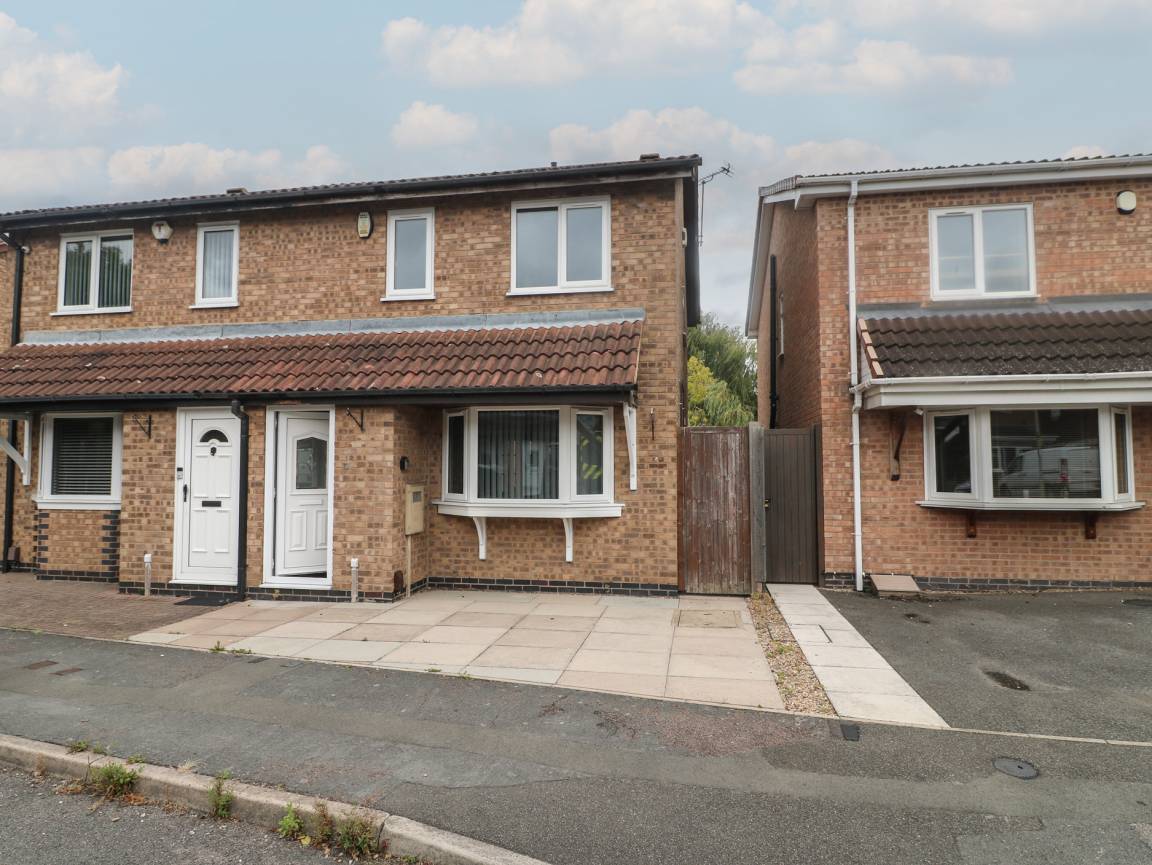 Cottage ∙ 3 Bedrooms ∙ 6 Guests - Loughborough