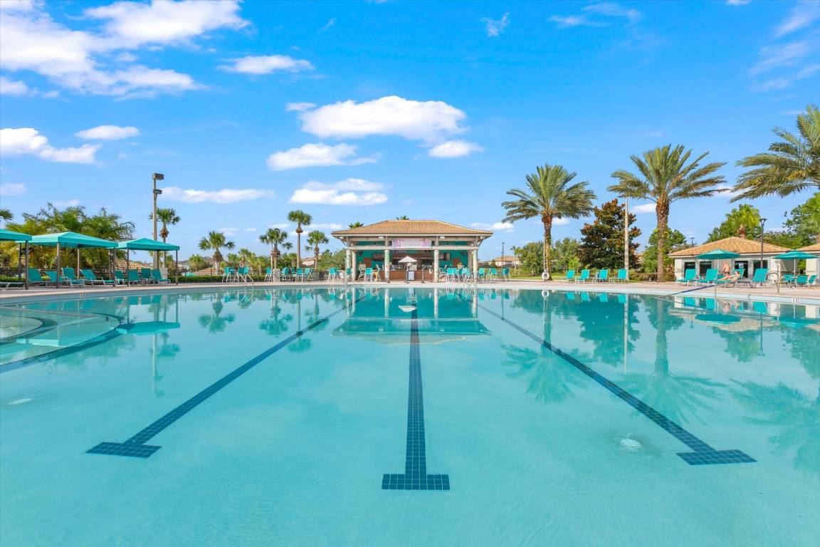 280 M² House ∙ 6 Bedrooms ∙ 13 Guests - Davenport, FL