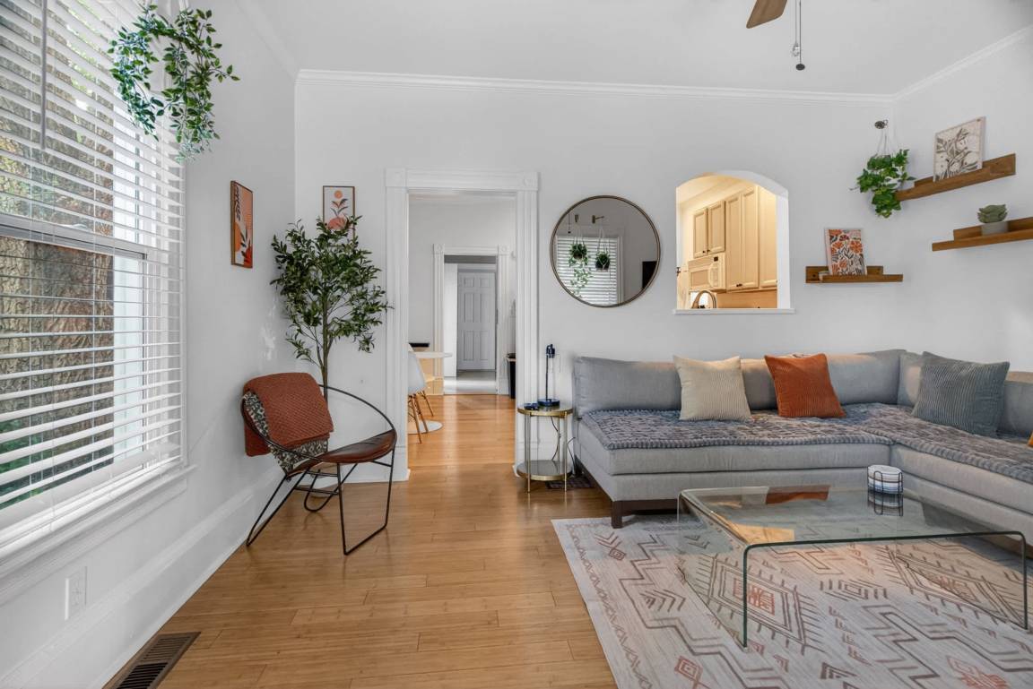 Apartment ∙ 1 Bedroom ∙ 4 Guests - Colorado Springs, CO