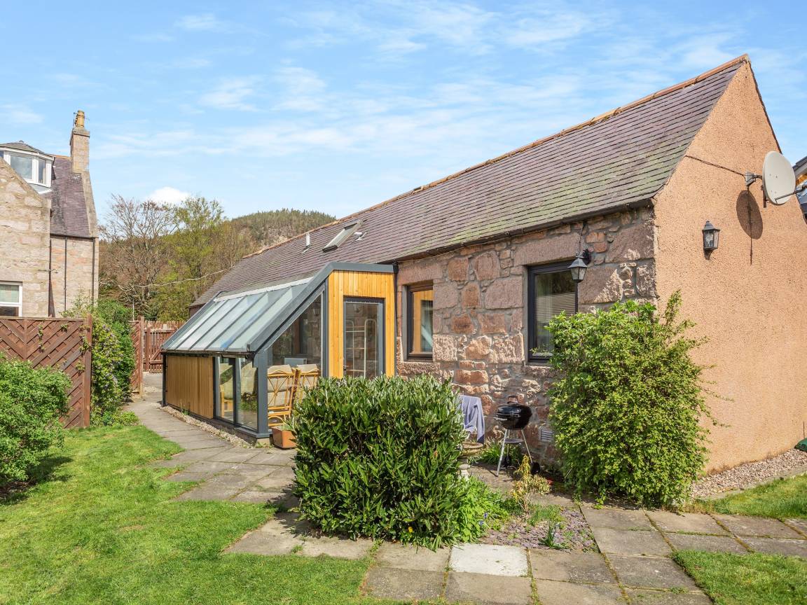 Cottage ∙ 2 Bedrooms ∙ 4 Guests - Ballater