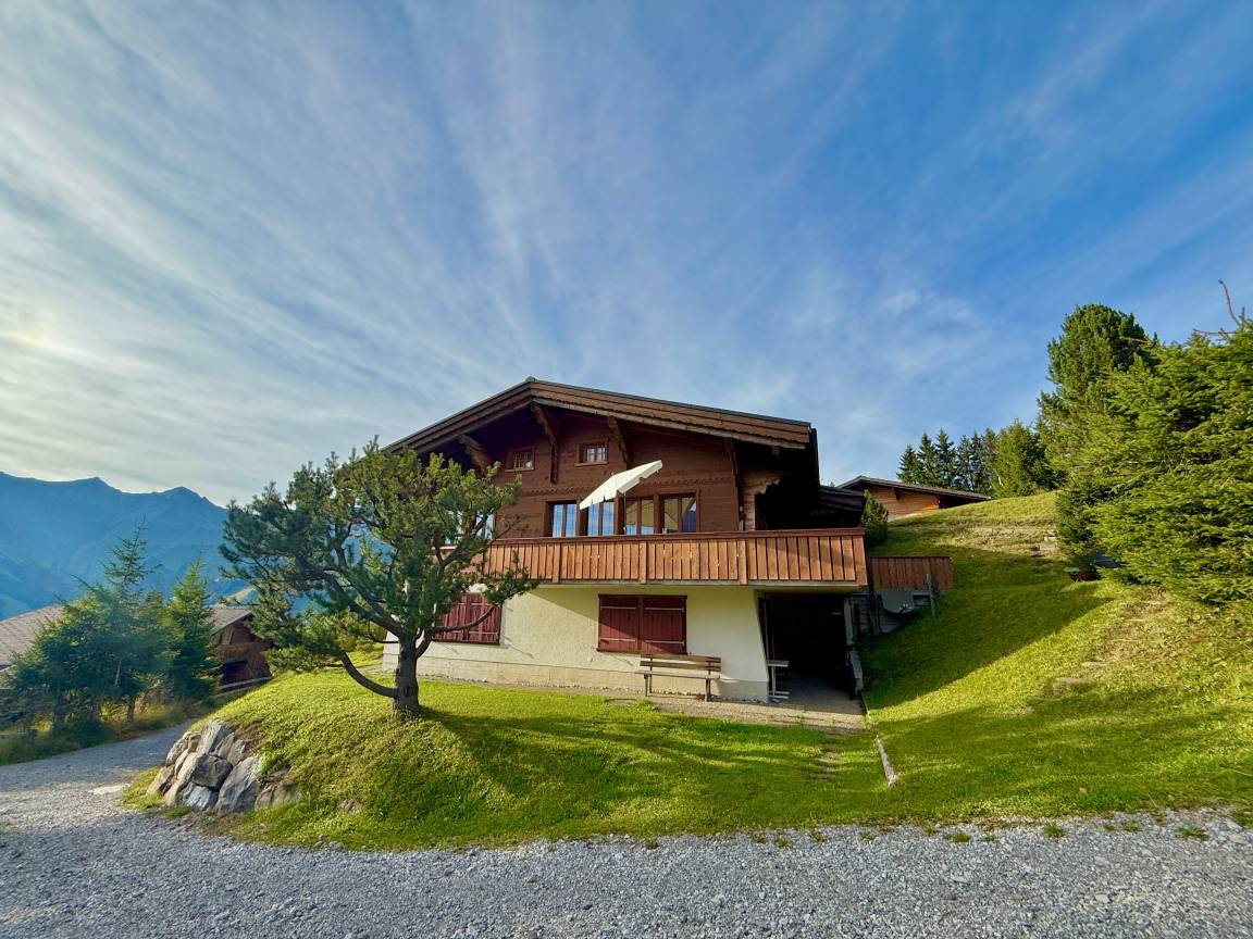 100 M² Ferienhaus ∙ 3 Schlafzimmer ∙ 6 Gäste - Frutigen