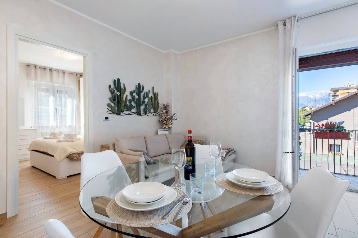 65 M² Apartamento ∙ 2 Habitaciones ∙ 4 Huéspedes - Aosta