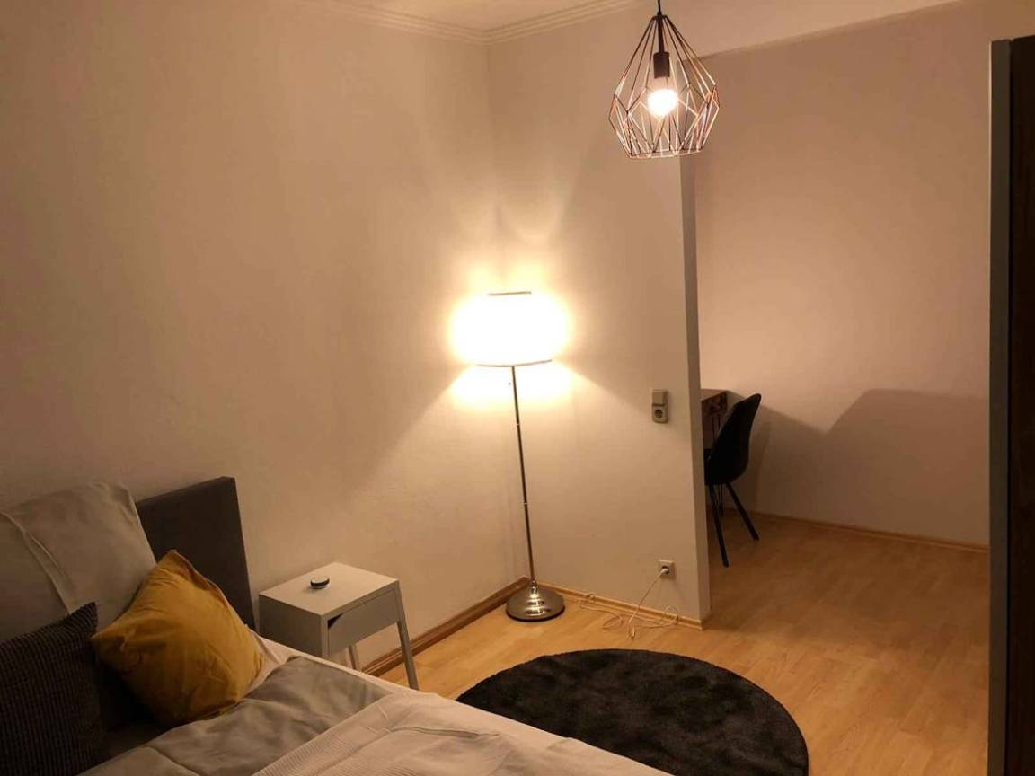 89 M² Private Room ∙ 1 Bedroom ∙ 1 Guest - München