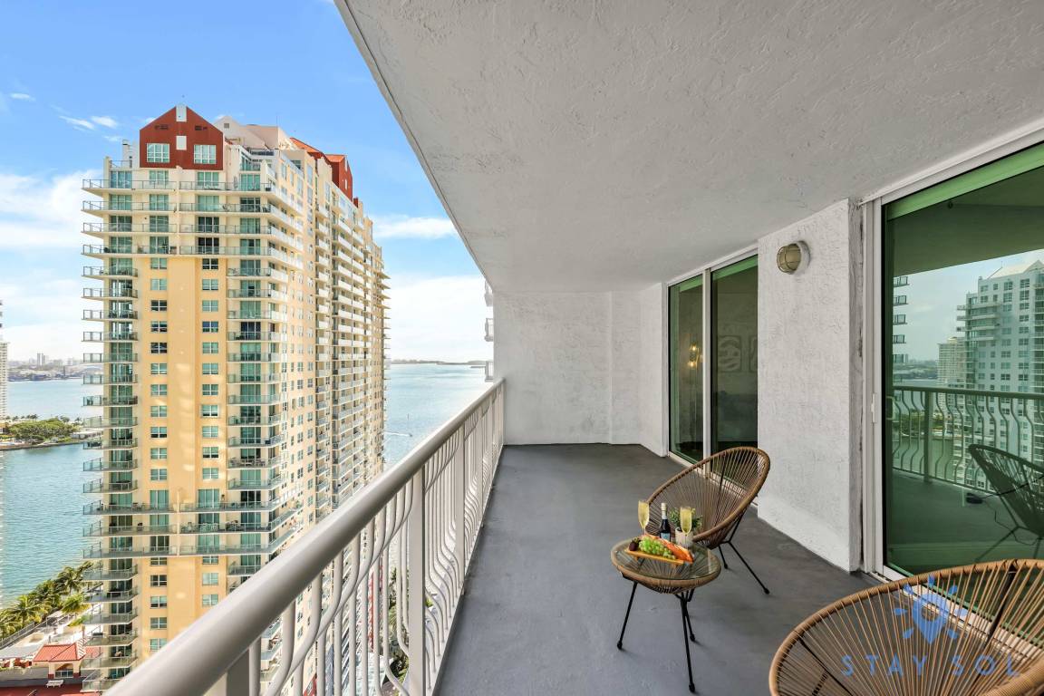 Apartamento ∙ 1 Quarto ∙ 4 Hóspedes - Miami Beach, FL