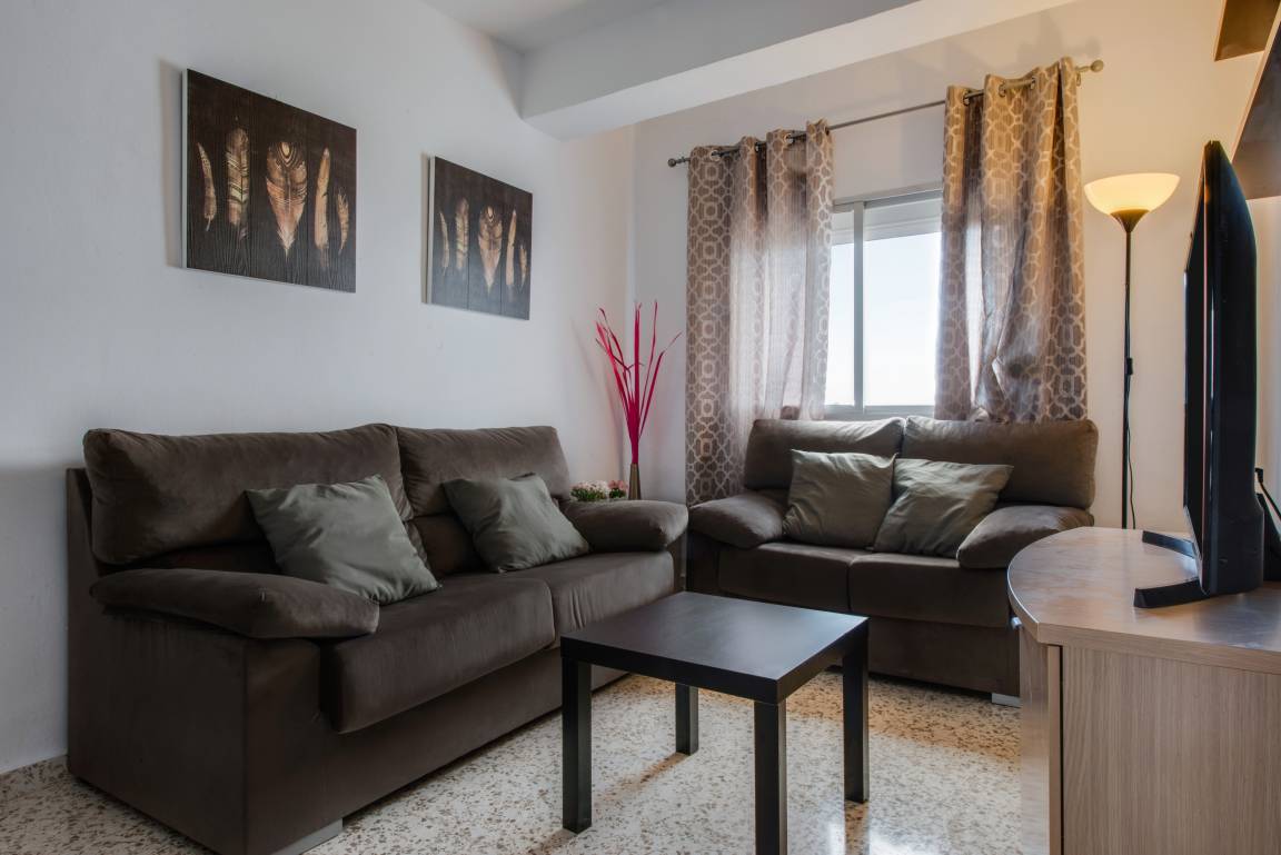 81 M² Apartamento ∙ 3 Habitaciones ∙ 6 Huéspedes - Conil de la Frontera