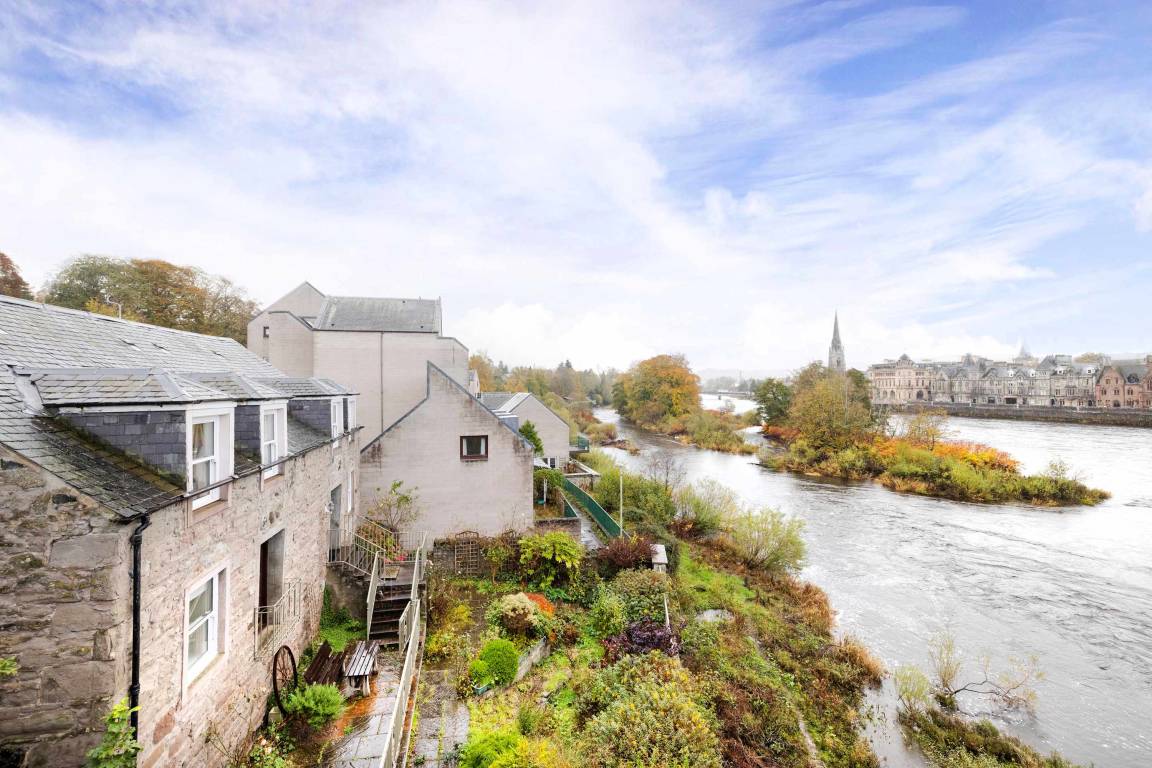 193 M² House ∙ 4 Bedrooms ∙ 10 Guests - Perth