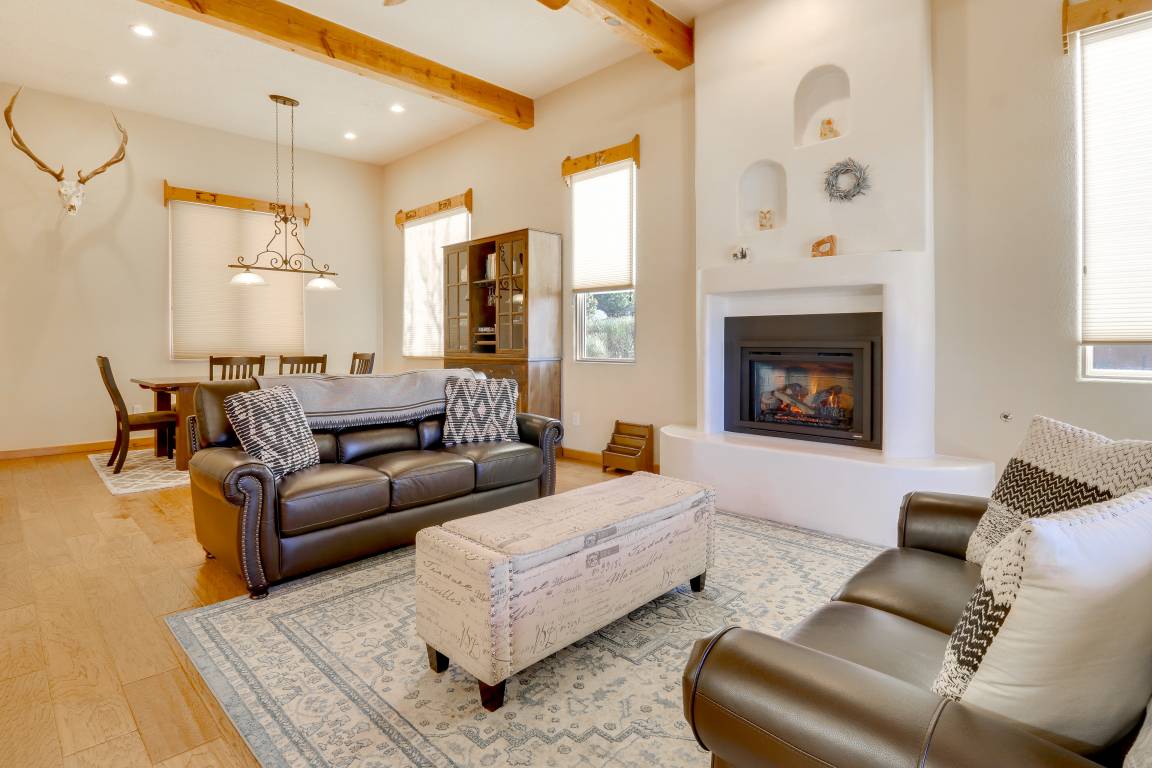 334 M² House ∙ 4 Bedrooms ∙ 9 Guests - Albuquerque, NM