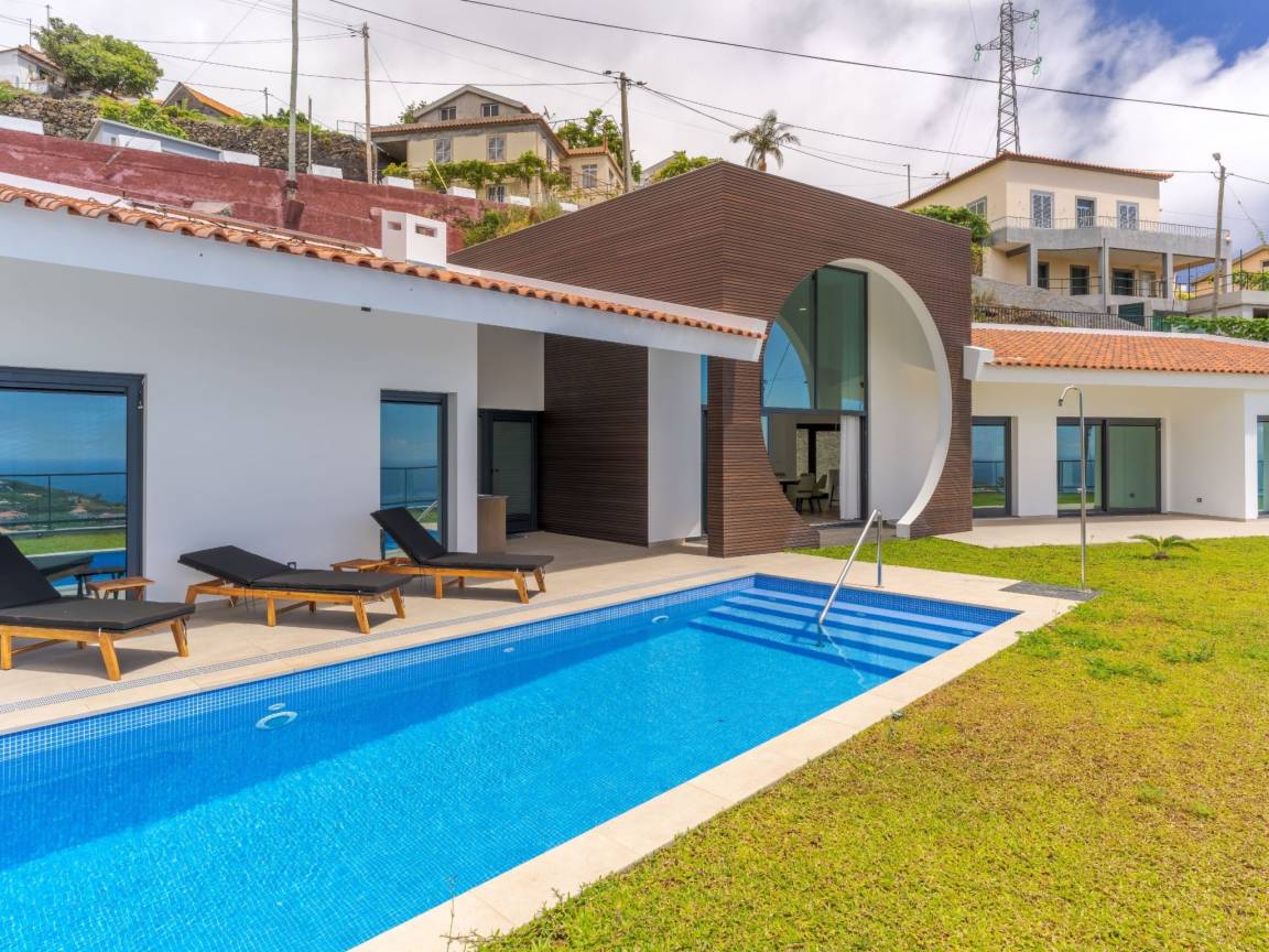 250 M² House ∙ 4 Bedrooms ∙ 10 Guests - Ponta do Sol