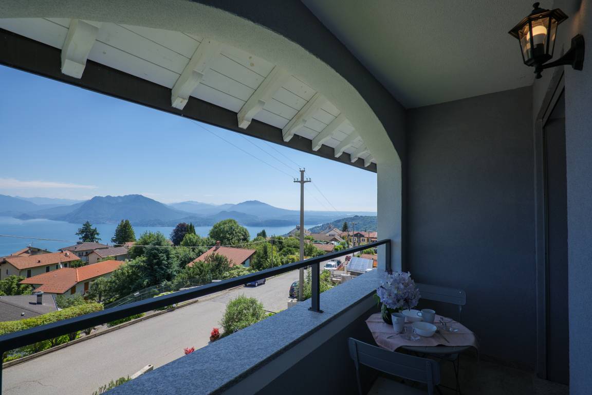 65 M² Apartment ∙ 2 Bedrooms ∙ 6 Guests - Stresa