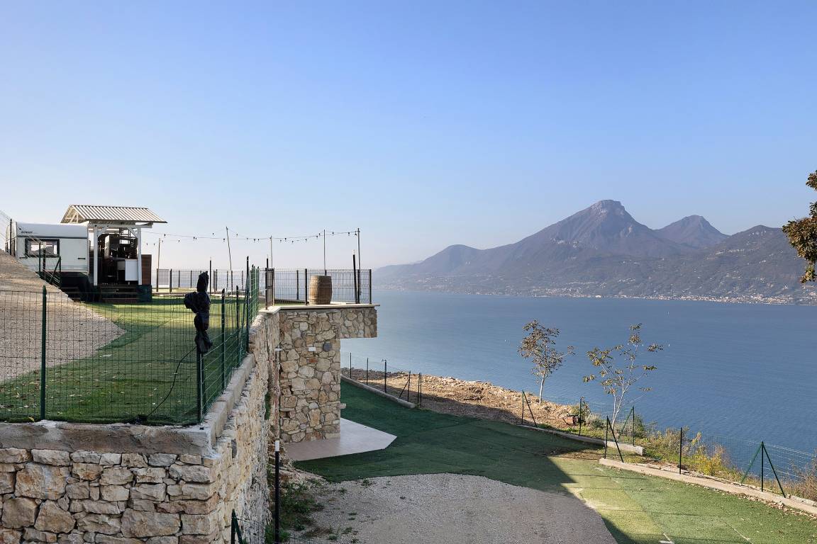 25 M² Caravan ∙ 2 Bedrooms ∙ 4 Guests - Malcesine