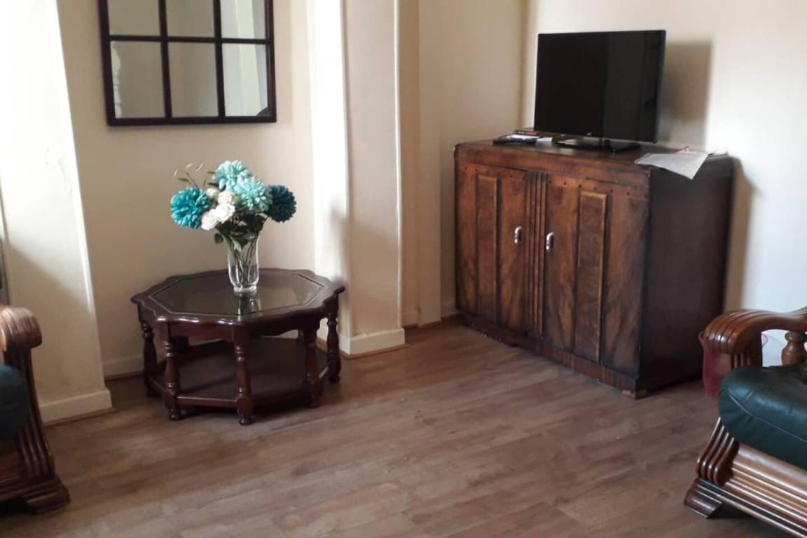 150 M² House ∙ 2 Bedrooms ∙ 4 Guests - Sale