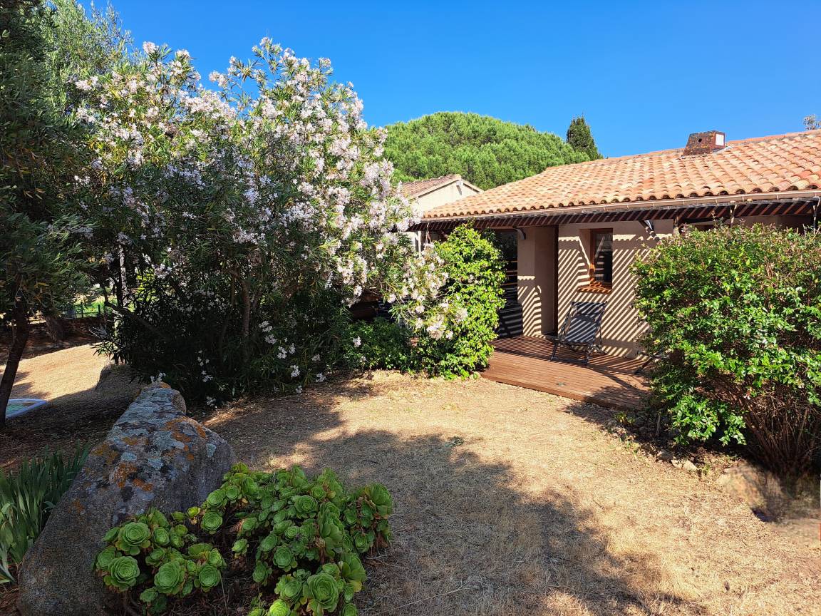 70 M² Maison De Vacances ∙ 3 Chambres ∙ 6 Personnes - Serra-di-Ferro