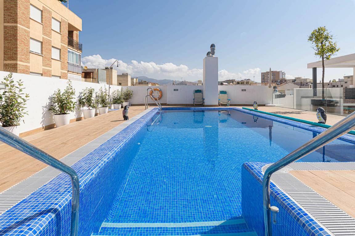 74 M² Apartment ∙ 2 Bedrooms ∙ 4 Guests - Málaga