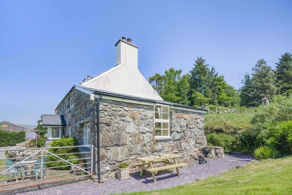 Cottage ∙ 4 Bedrooms ∙ 8 Guests - Barmouth