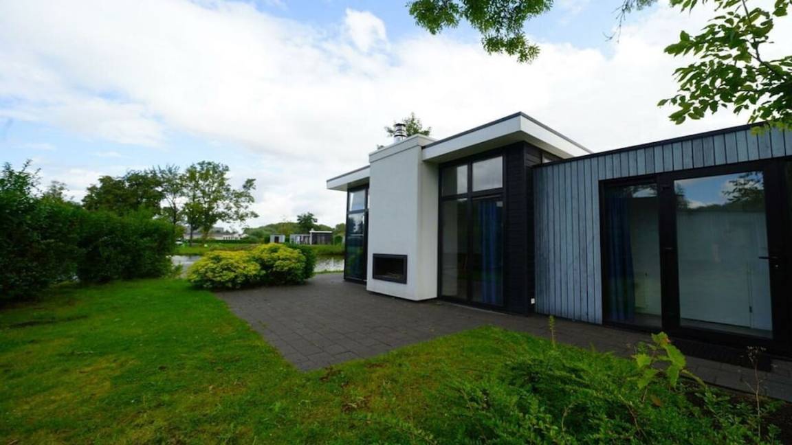 65 M² House ∙ 2 Bedrooms ∙ 4 Guests - Amsterdam