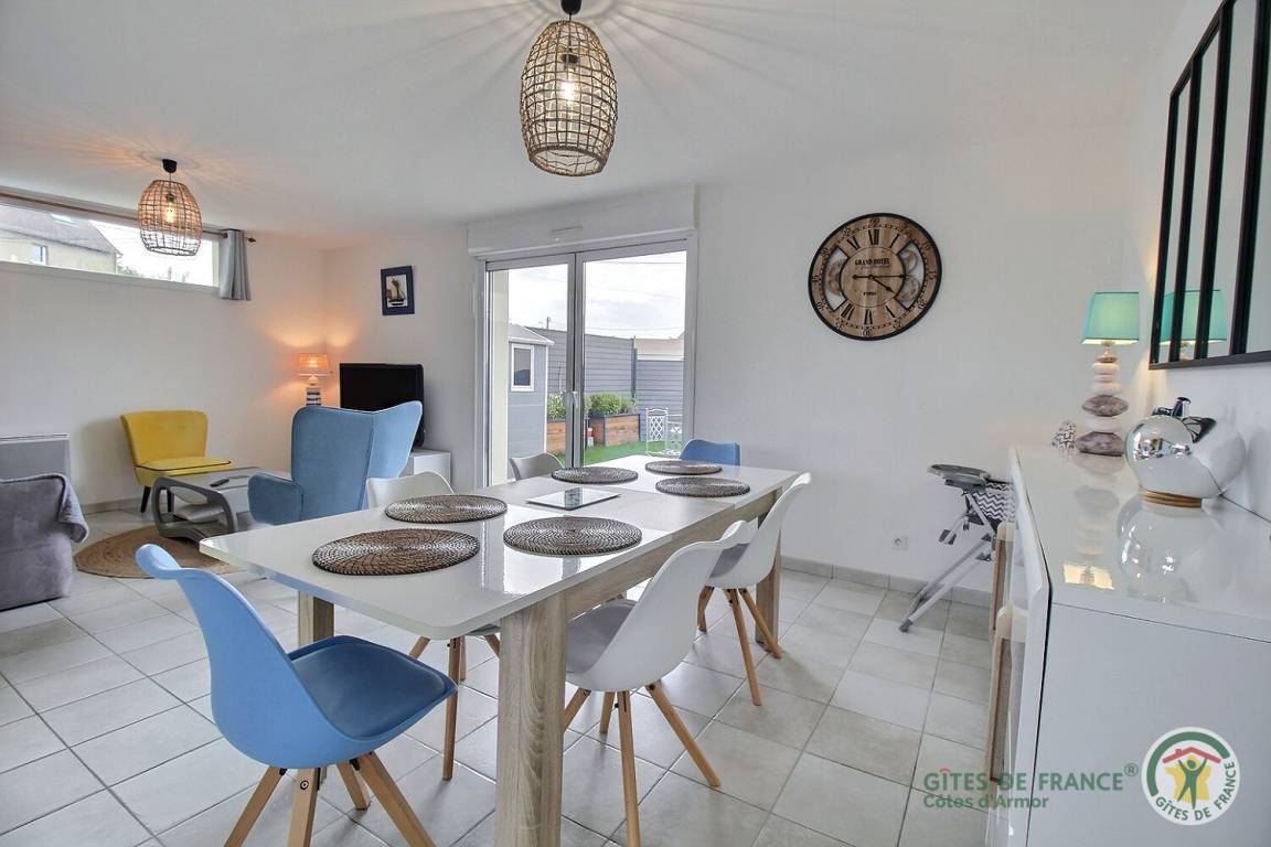 67 M² Gîte ∙ 2 Chambres ∙ 4 Personnes - Erquy