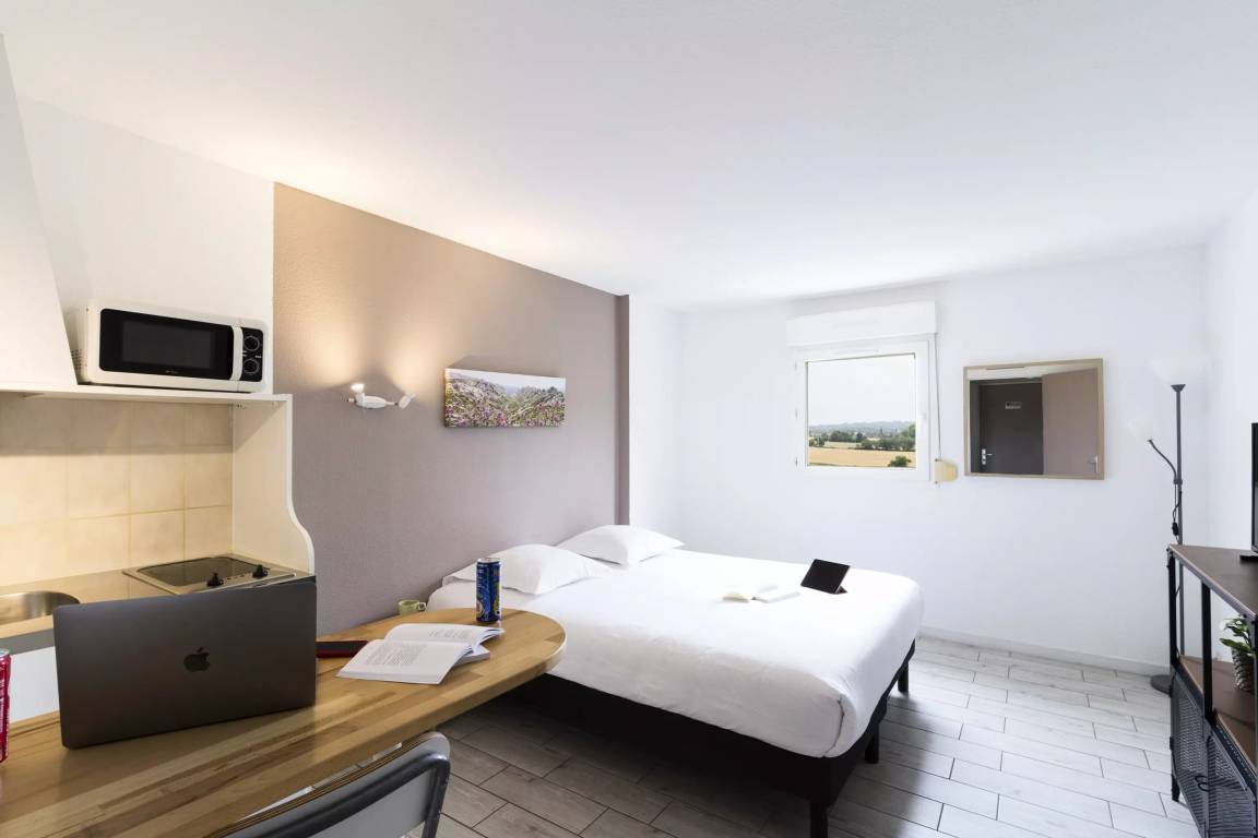 19 M² Studio Flat ∙ 1 Bedroom ∙ 2 Guests - Pertuis