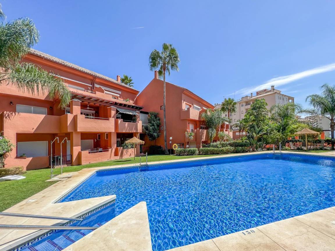 120 M² Appartement ∙ 3 Chambres ∙ 6 Personnes - Manilva