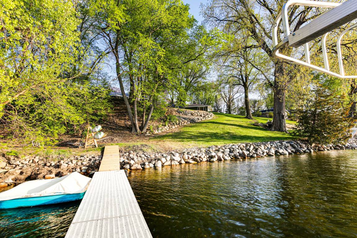248 M² House ∙ 4 Bedrooms ∙ 8 Guests - Duck Lake, Madison Lake