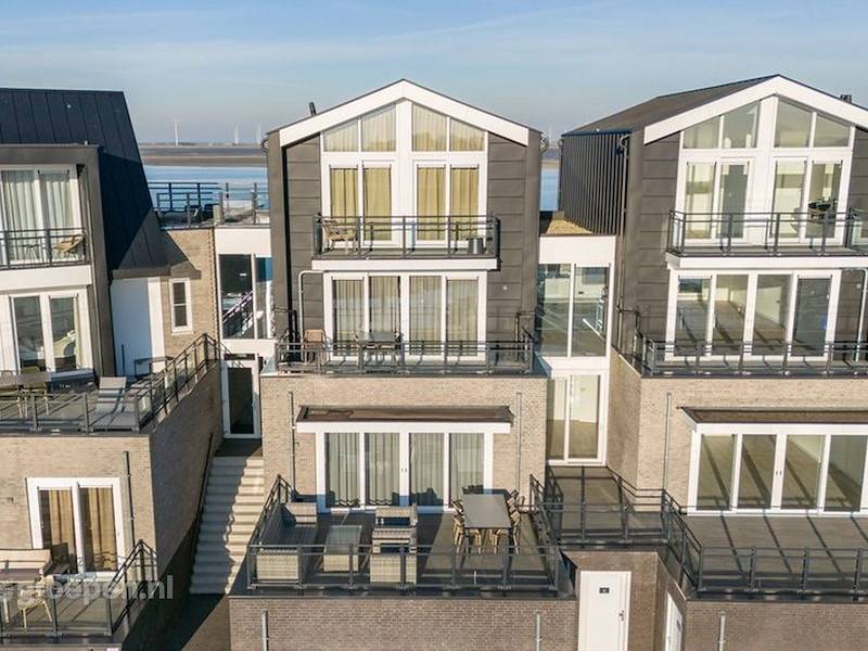 Ferienhaus ∙ 4 Schlafzimmer ∙ 8 Gäste - Bruinisse