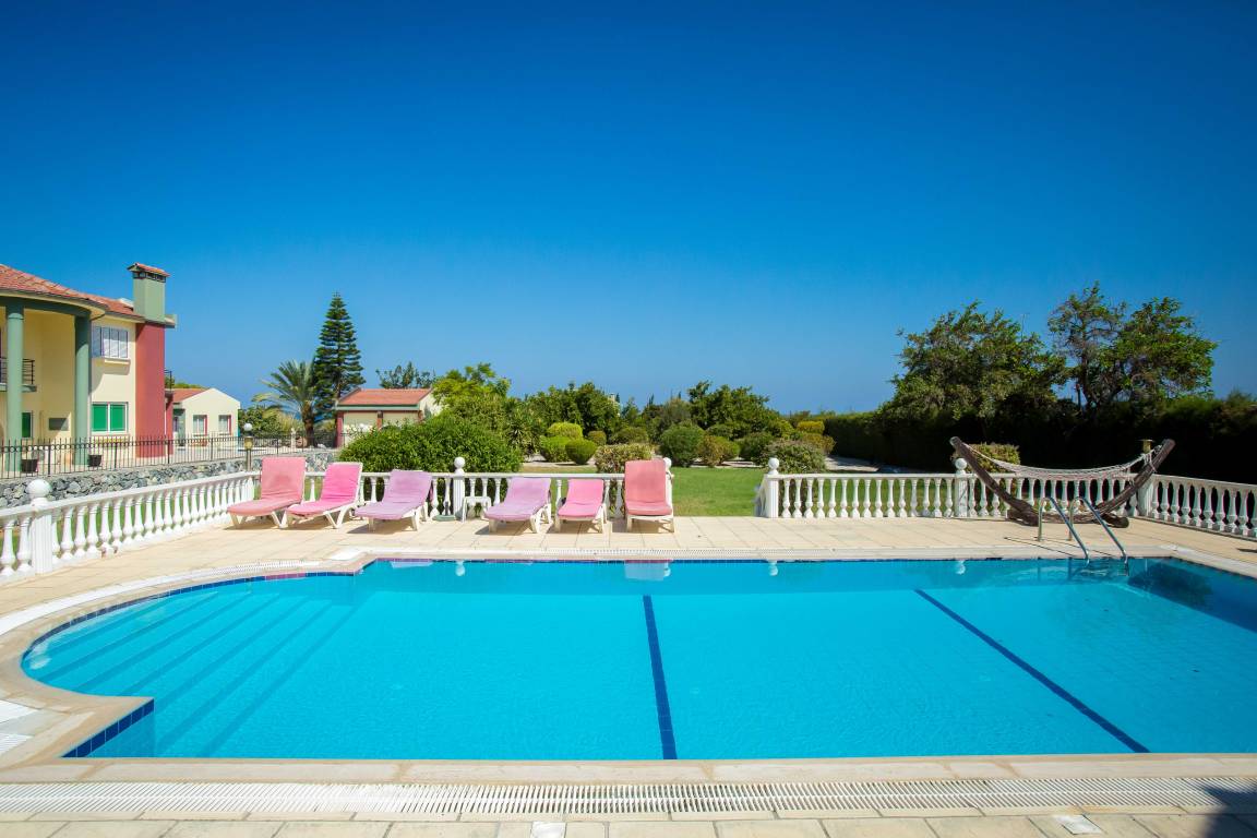 360 M² Villa ∙ 5 Schlafzimmer ∙ 14 Gäste - Zypern