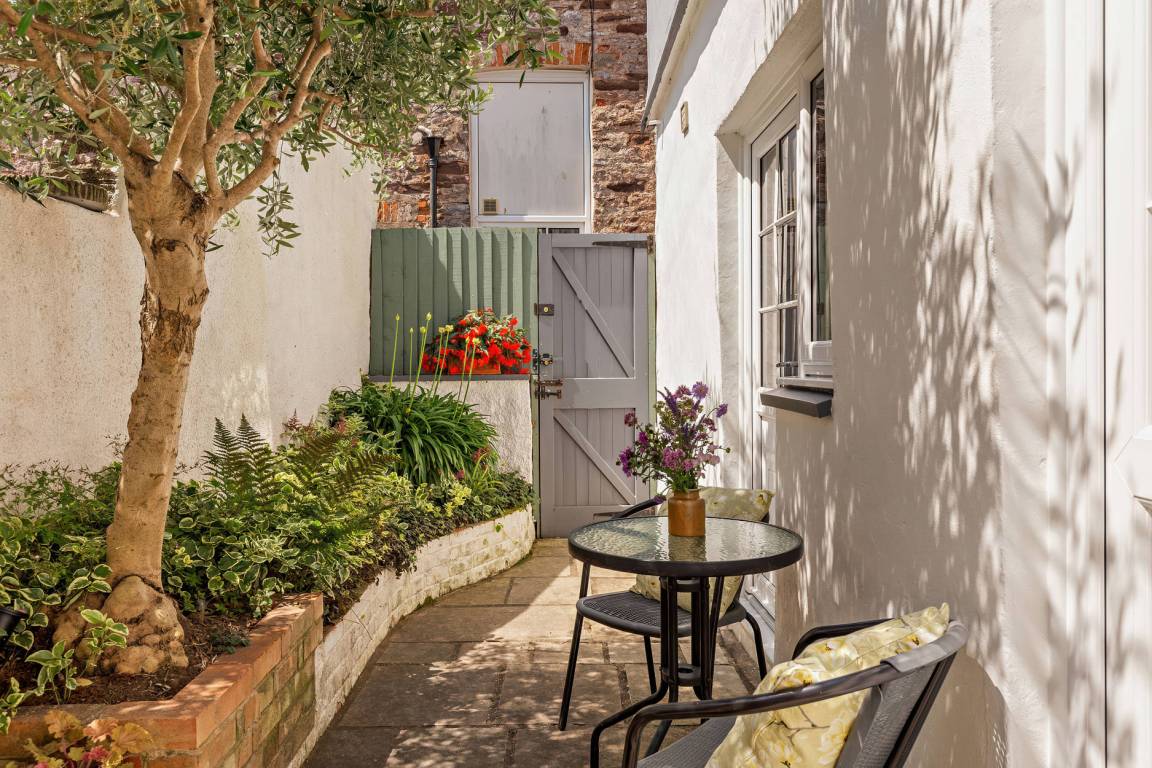 Cottage ∙ 1 Bedroom ∙ 2 Guests - Dartmouth