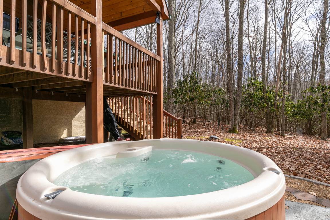 House ∙ 3 Bedrooms ∙ 8 Guests - Beech Mountain, NC