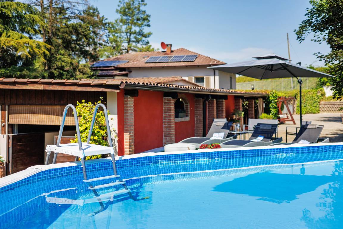 110 M² Apartment ∙ 2 Bedrooms ∙ 5 Guests - Asti