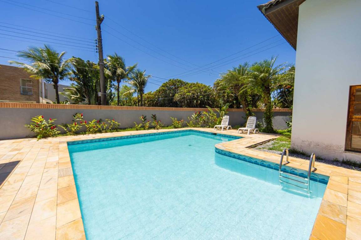 300 M² Casa ∙ 3 Quartos ∙ 17 Hóspedes - Guarujá