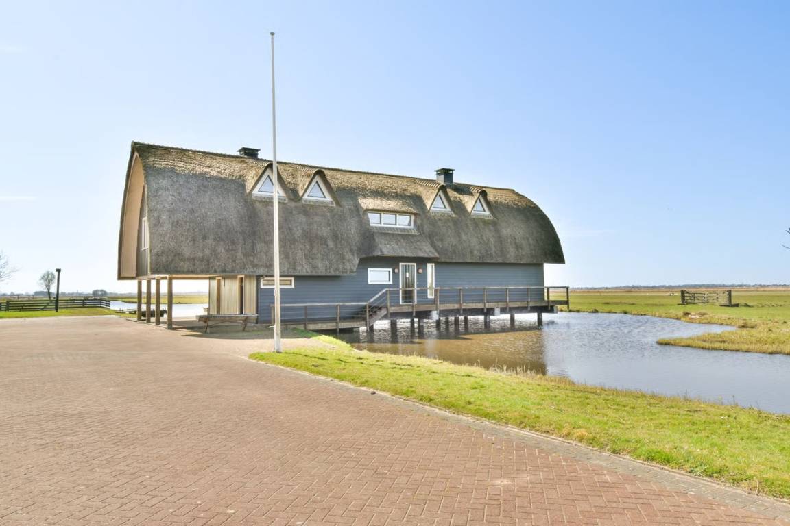 227 M² Villa ∙ 4 Bedrooms ∙ 10 Guests - Purmerend