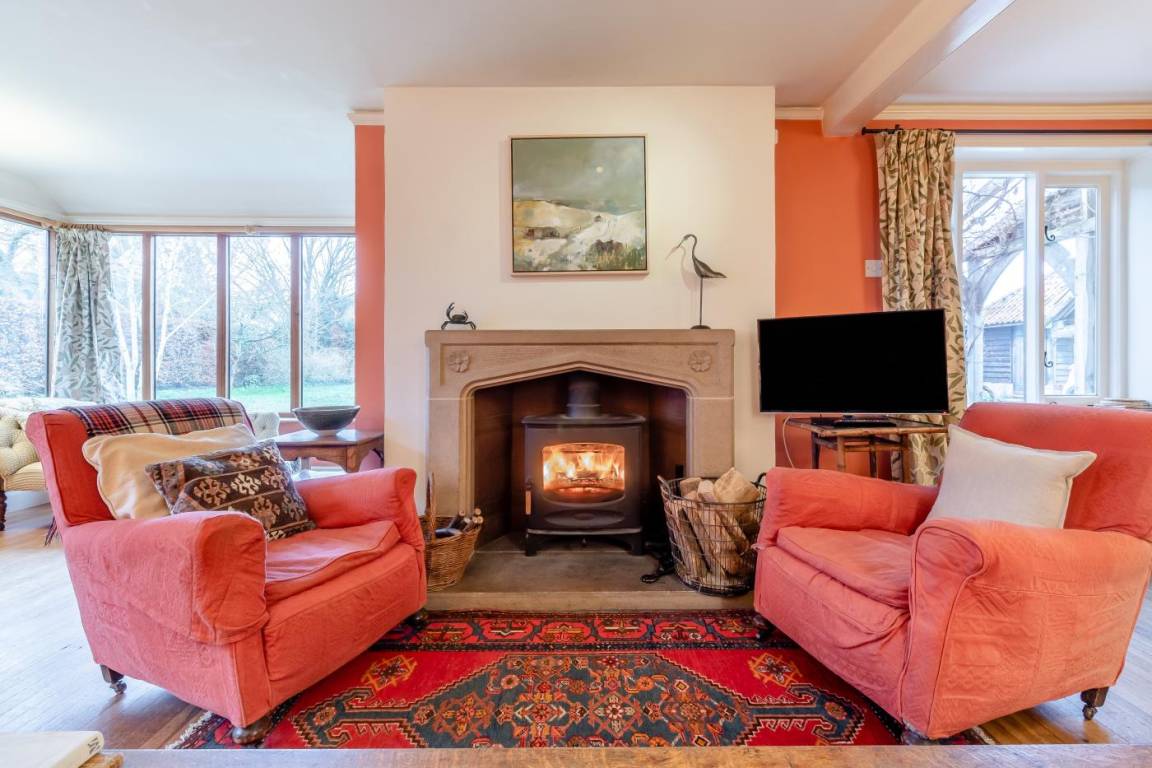 Cottage ∙ 4 Bedrooms ∙ 9 Guests - Walberswick