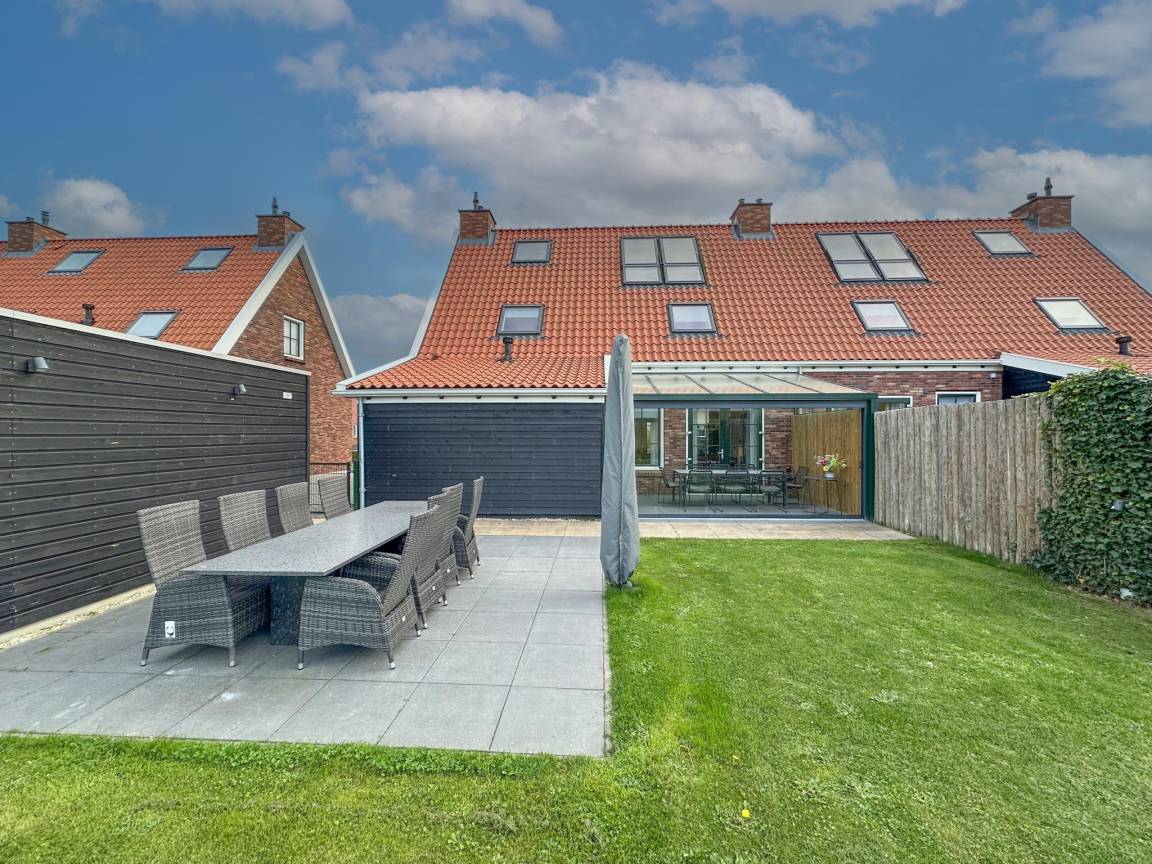 126 M² Appartement ∙ 4 Slaapkamers ∙ 8 Gasten - Zierikzee