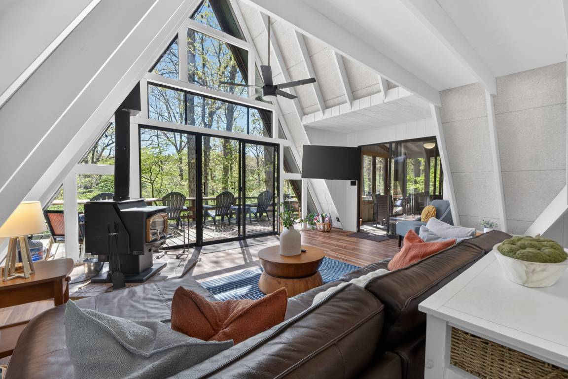 86 M² Chalet ∙ 3 Bedrooms ∙ 8 Guests - Innsbrook, MO