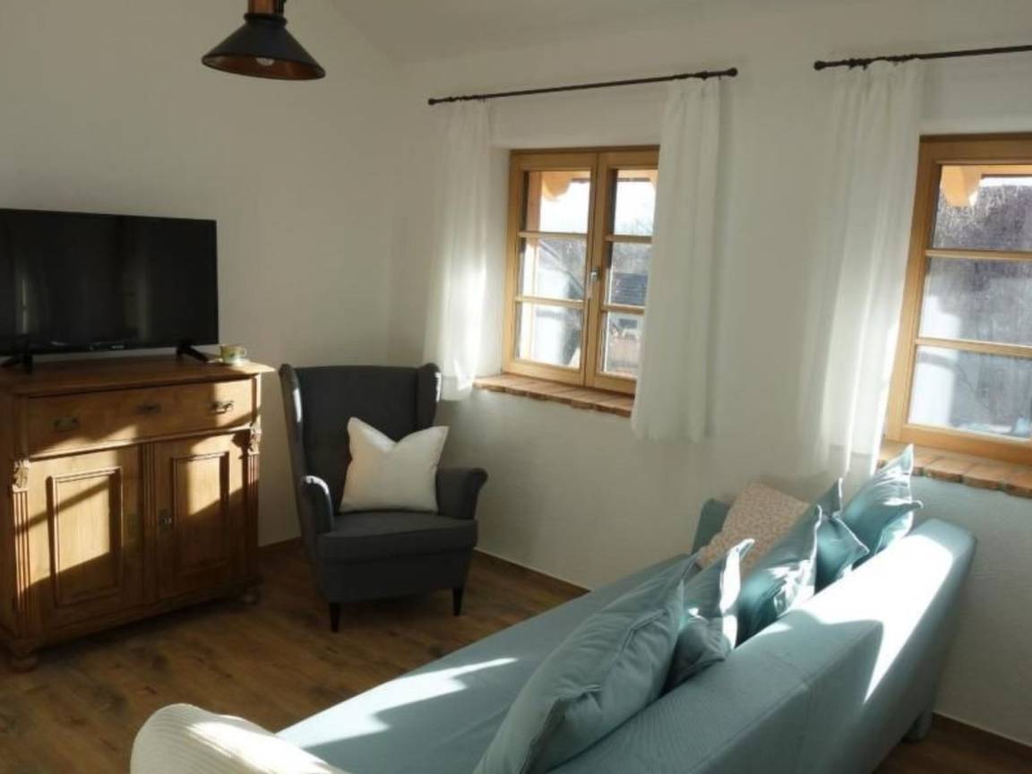 60 M² Ferienwohnung ∙ 1 Schlafzimmer ∙ 3 Gäste - Ebersberg