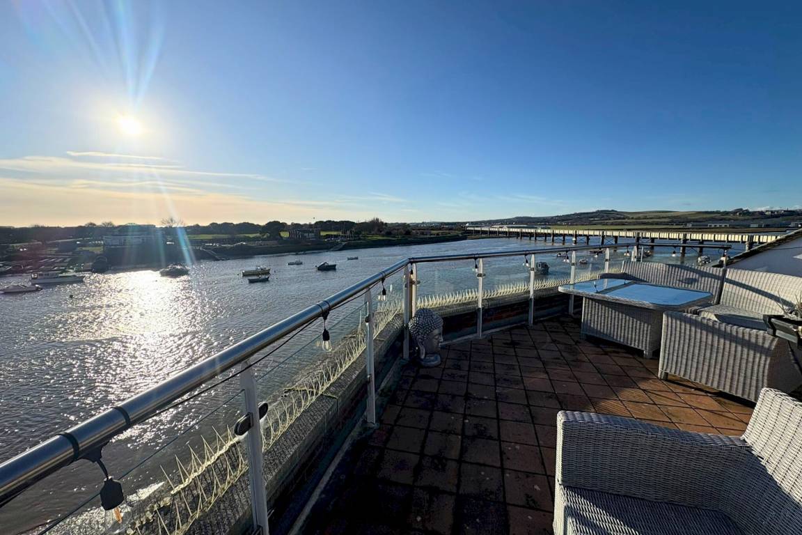 155 M² 一軒家 ∙ 寝室: 3 ∙ ゲスト8 人 - ステイング